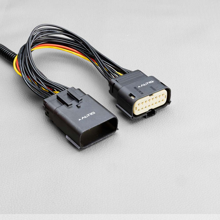 High Beam Piggyback Adapter: Brighten Your Drive – ALTIQ™